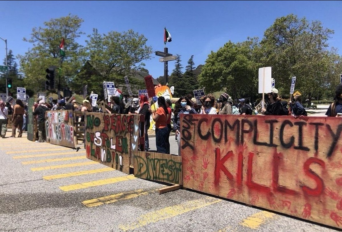 It's Going Down | In Search of New Forms of Life